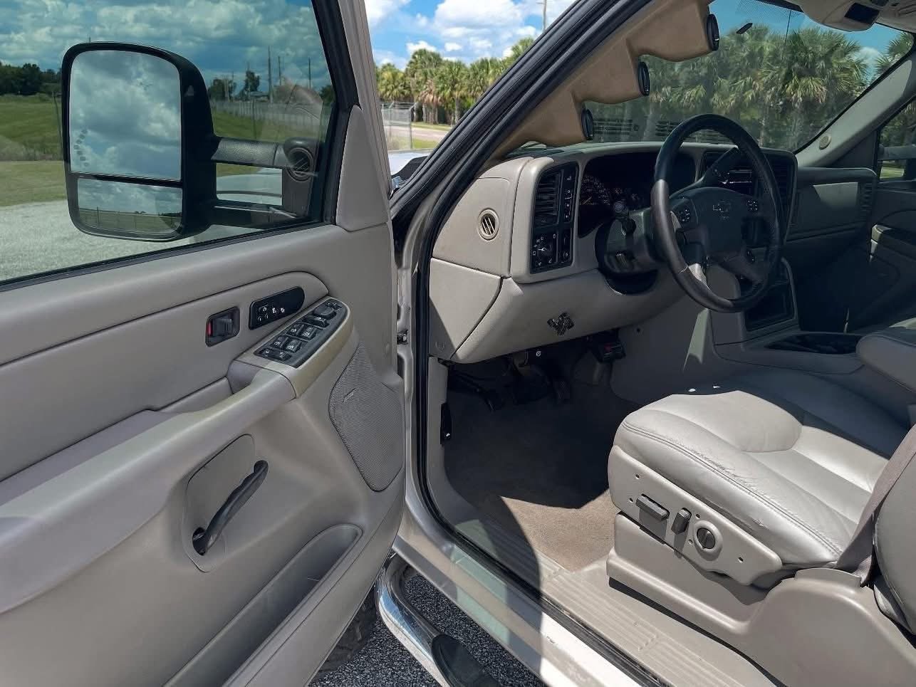2006 Chevy Silverado 2500 3LT 4×4 LBZ Duramax/ - Michael Premier Auto Sales